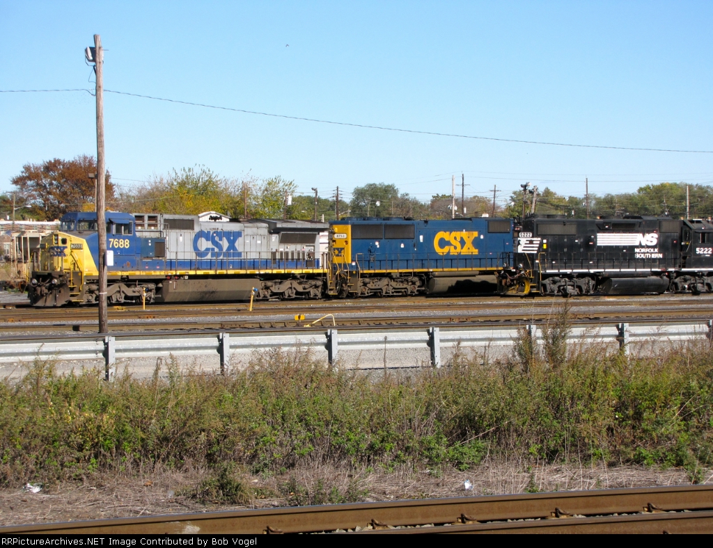 CSX 7688 and 8753; NS 5222